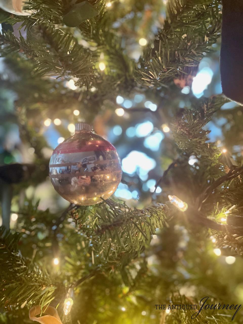 Decorating a Minimalist Christmas Tree on a Budget with Thrifted Finds ...