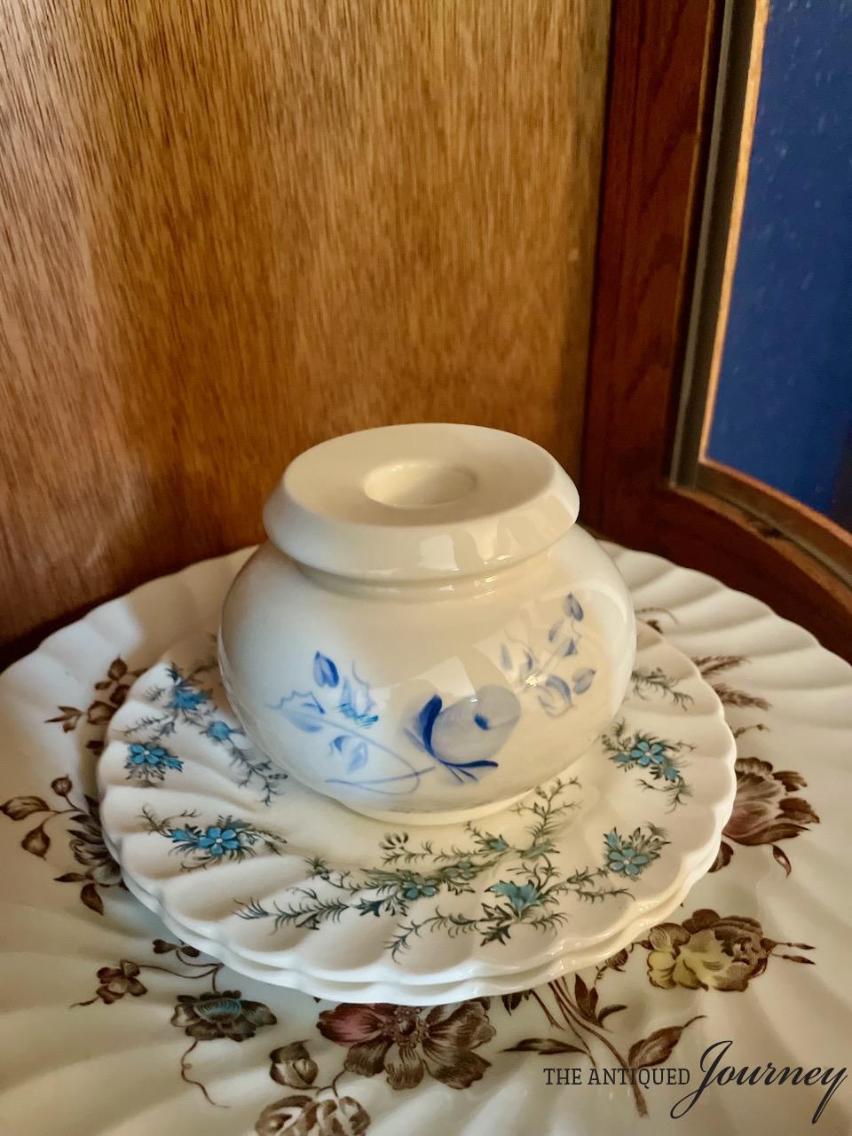 Thrifting for Vintage Summer Decor: Affordable Style for Any Room - The ...